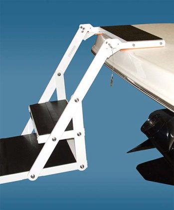5 Best Dog Boat Ladder Choices for 2020 (For Safe Boating with Dogs)
